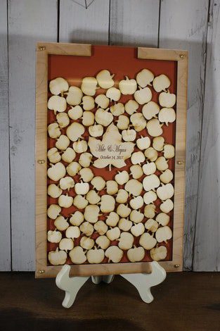 Incorporate the season with your guest book. - Country Lane Lodge